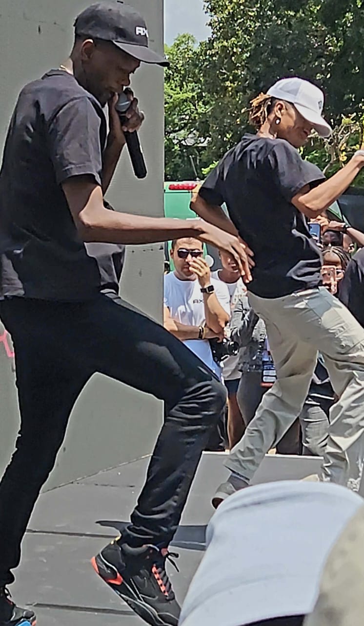 Robot Boii Brings the Ultimate O-Week Experience